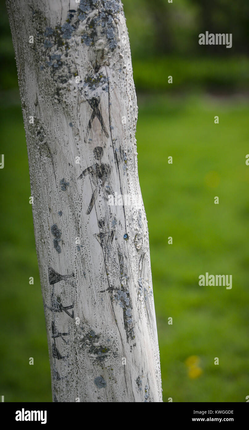 Rock Island Arsenal, Iowa, USA. 18th Apr, 2017. A totem crafted by ...