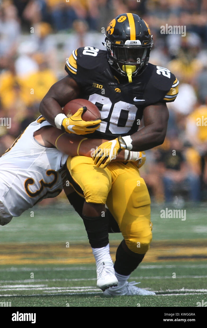 Butler and wilson hi-res stock photography and images - Alamy