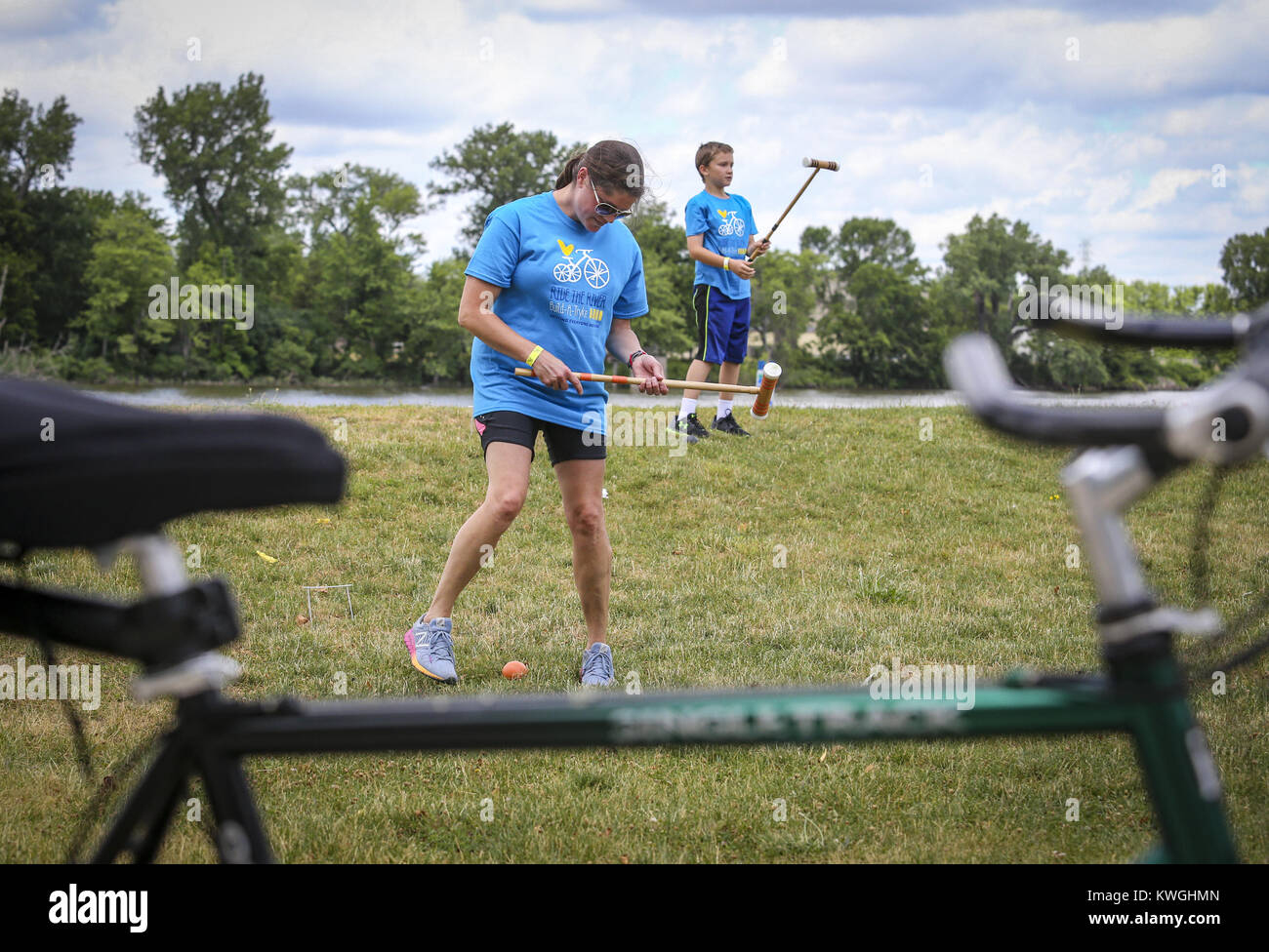 Moline, Iowa, USA. 18th June, 2017. Jill and son, Ethan Dykstra, 9, of ...