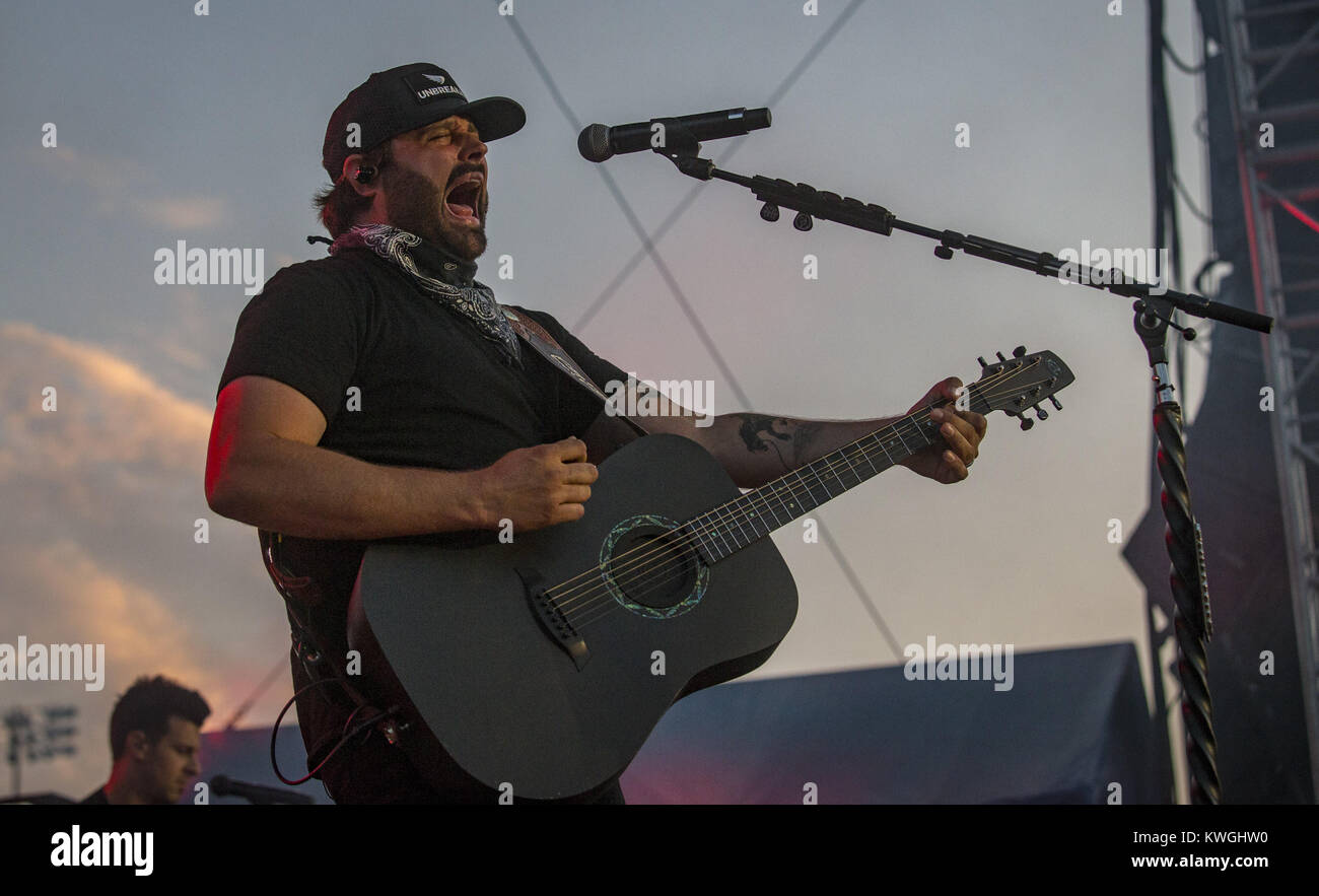 Housers hi-res stock photography and images - Alamy