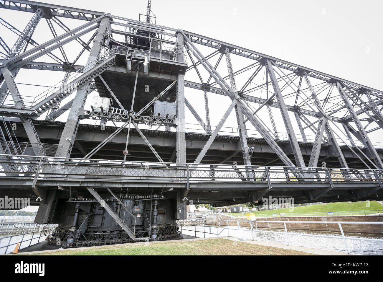 Davenport, Iowa, USA. 12th Oct, 2016. The Government Bridge turnstile ...