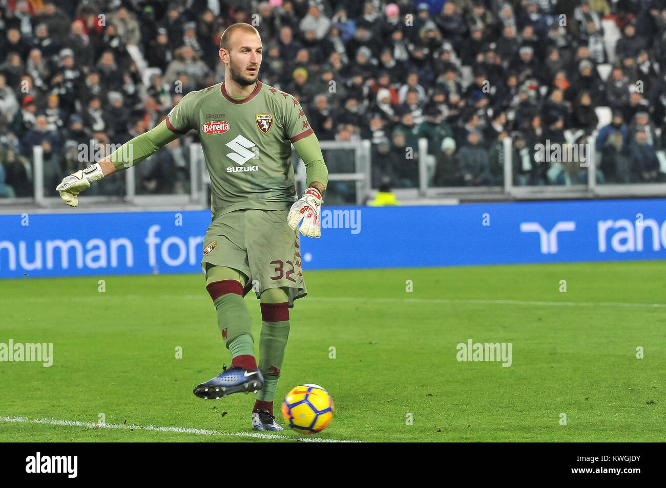 Vanja milinkovic savic torino fc hi-res stock photography and images ...
