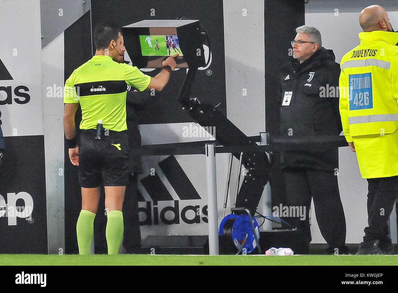 árbitro doveri hi-res stock photography and images - Alamy