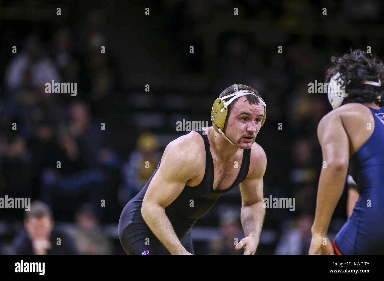 Iowa City, Iowa, USA. 1st Dec, 2017. Iowa's Joey Gunther faces Illinois ...