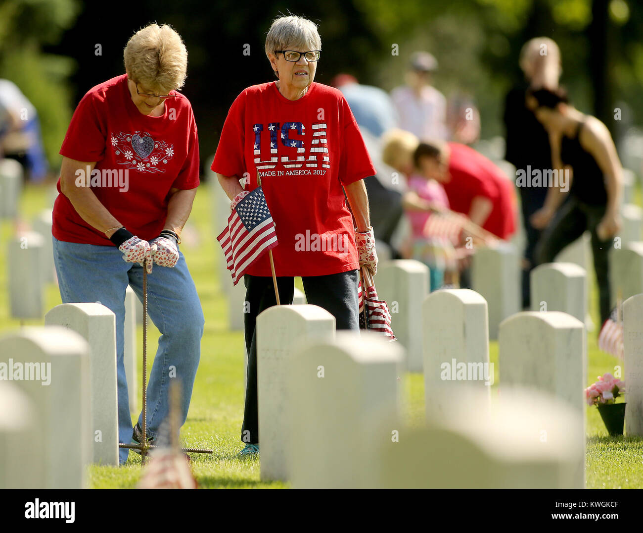 Thursday island cemetery hi-res stock photography and images - Alamy