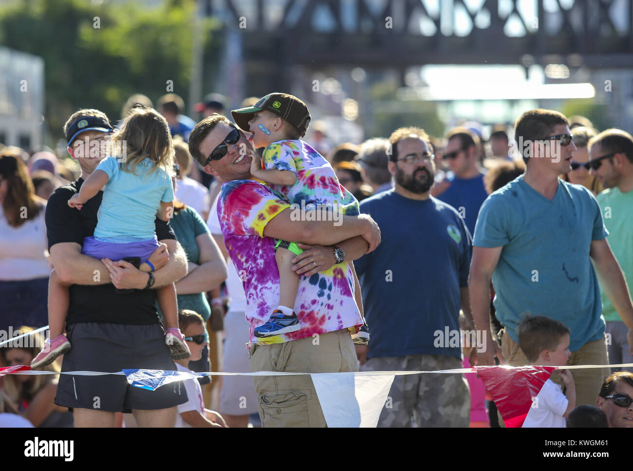 Davenport, Iowa, USA. 28th July, 2017. Travis Cutler of Muscatine holds ...