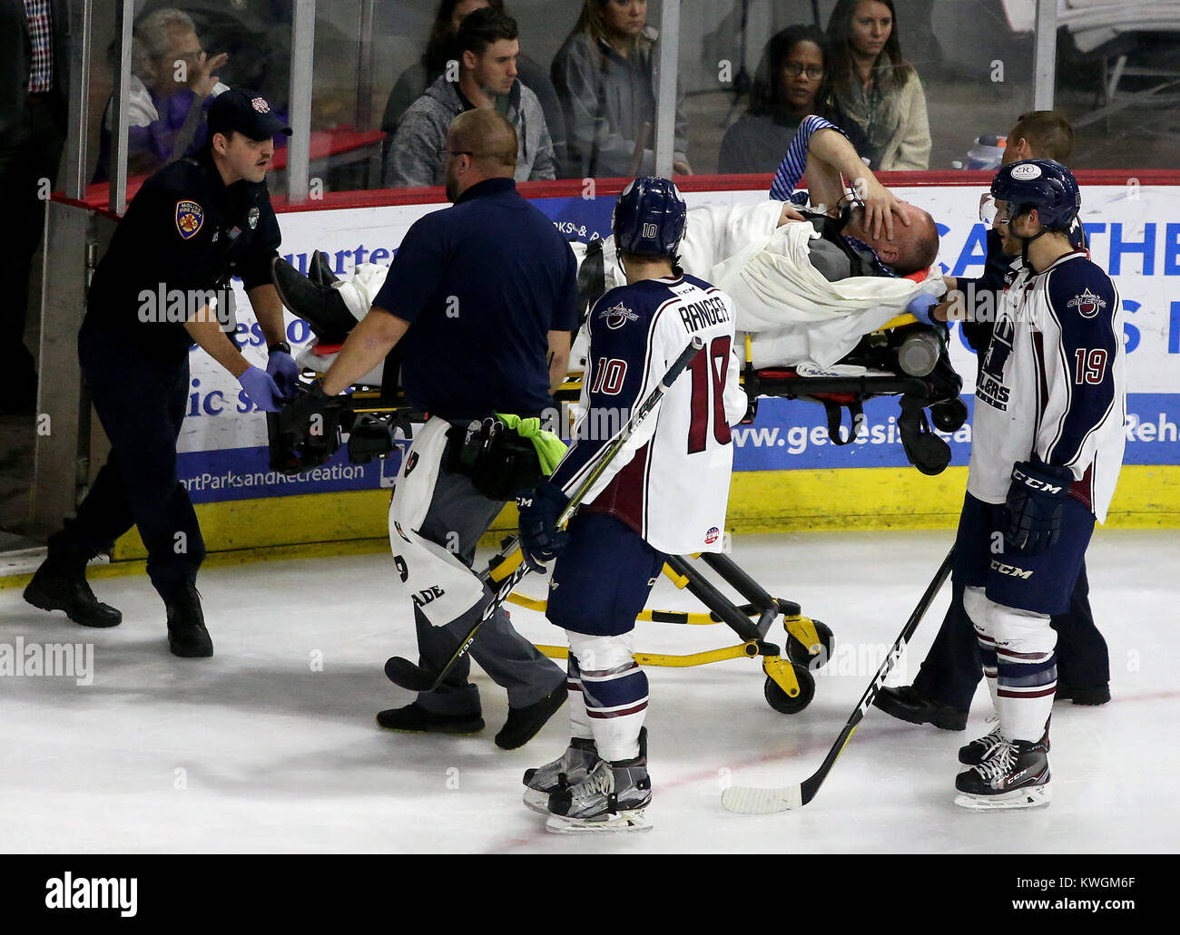 Moline, Iowa, USA. 17th Nov, 2017. Tulsa Oilers head coach leaves the ...