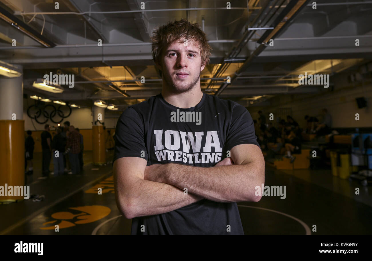 High school wrestler hi-res stock photography and images - Alamy