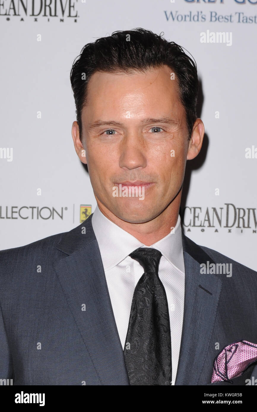 MIAMI BEACH, FL - APRIL 02: Jeffrey Donovan attends the gala to benefit ...