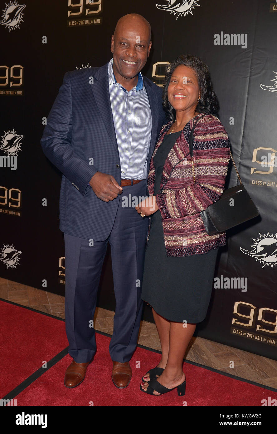 Miami Dolphins 'Hall of Fame Celebration' hosting Jason Taylor at the ...