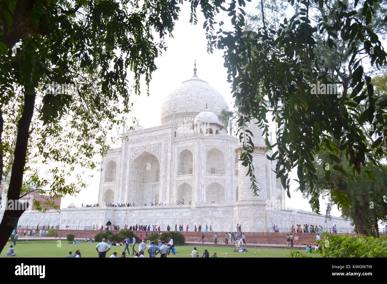 Taj mahal wallpapers hi-res stock photography and images - Alamy