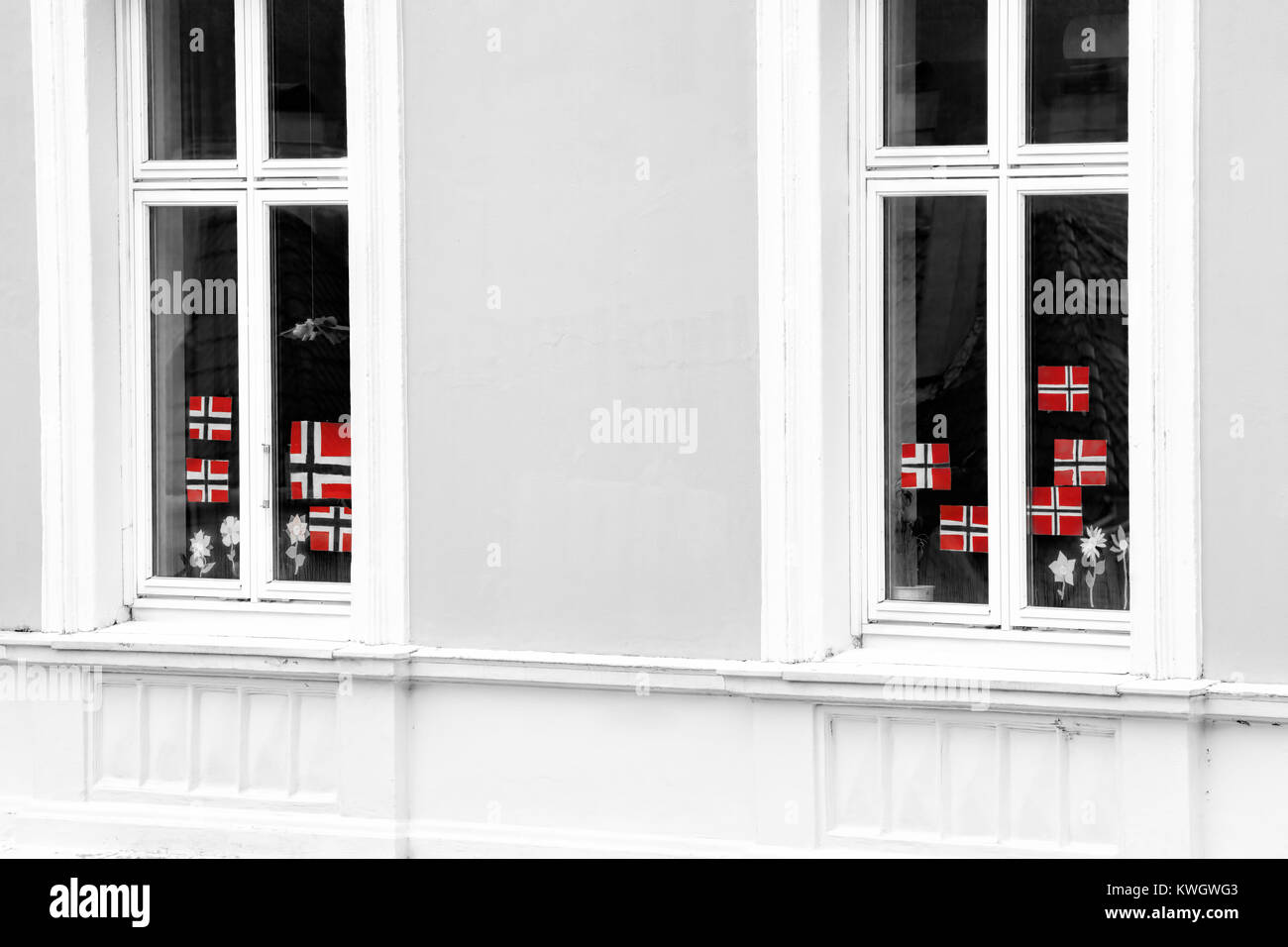 Flags of Norway in house, Bergen city Stock Photo - Alamy