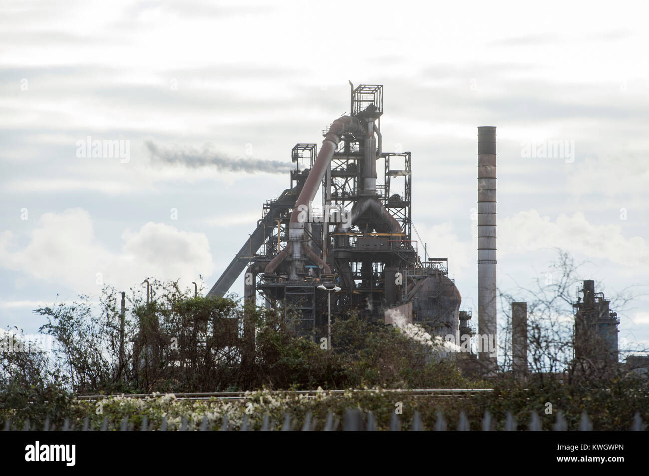Tata Steel works at Port Talbot in Wales Stock Photo - Alamy