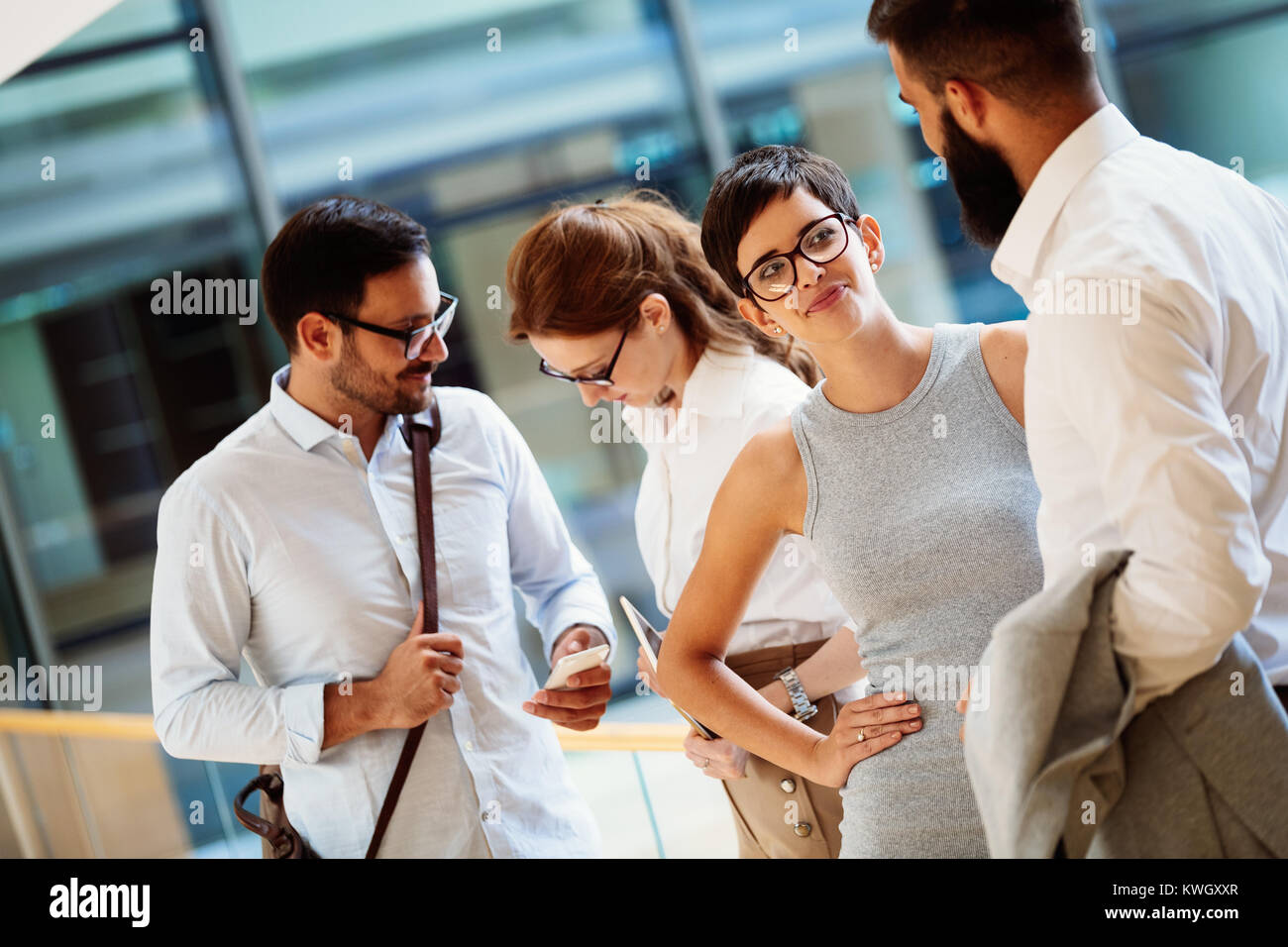 Happy workers hi-res stock photography and images - Alamy