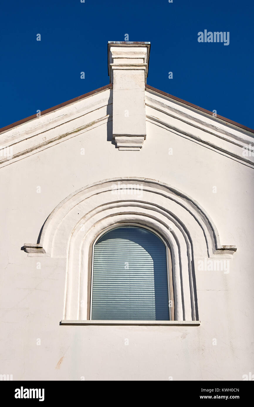 Gable cornice hi-res stock photography and images - Alamy