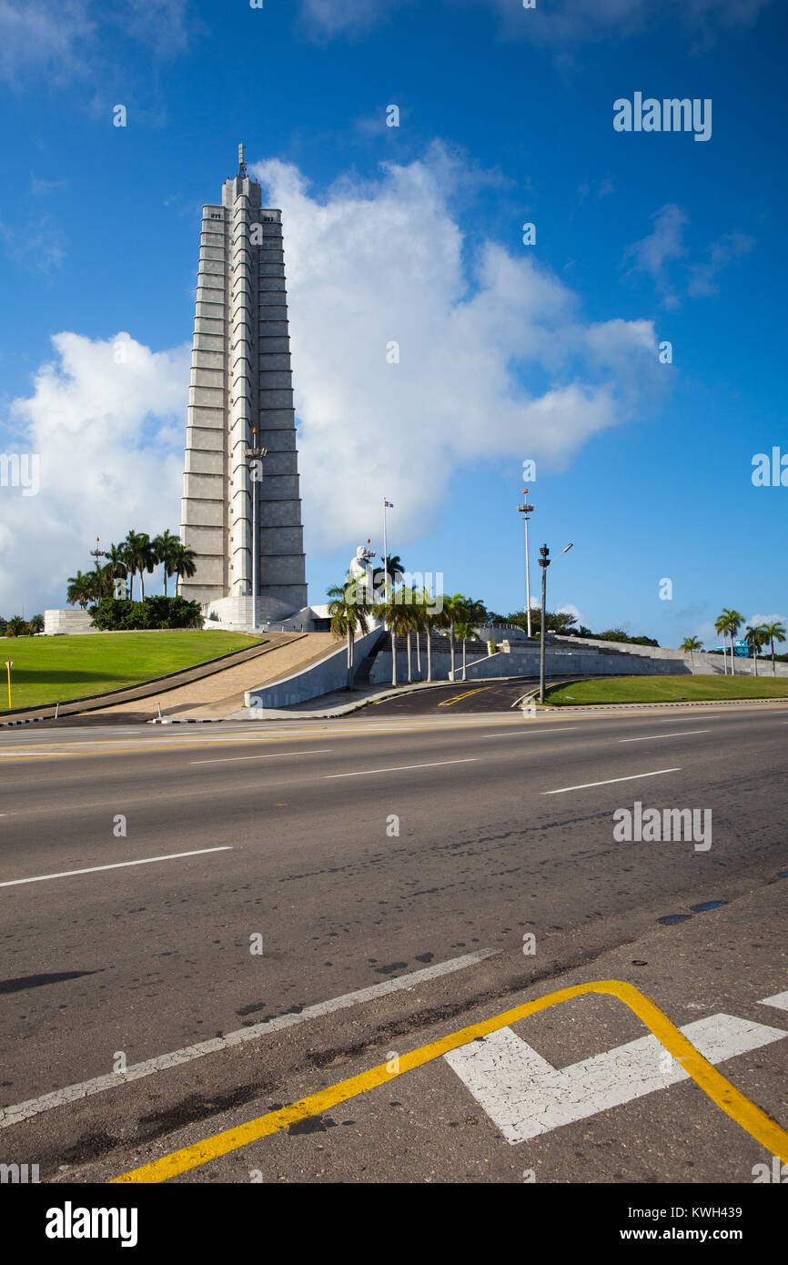 Tallest building in cuba hi-res stock photography and images - Alamy