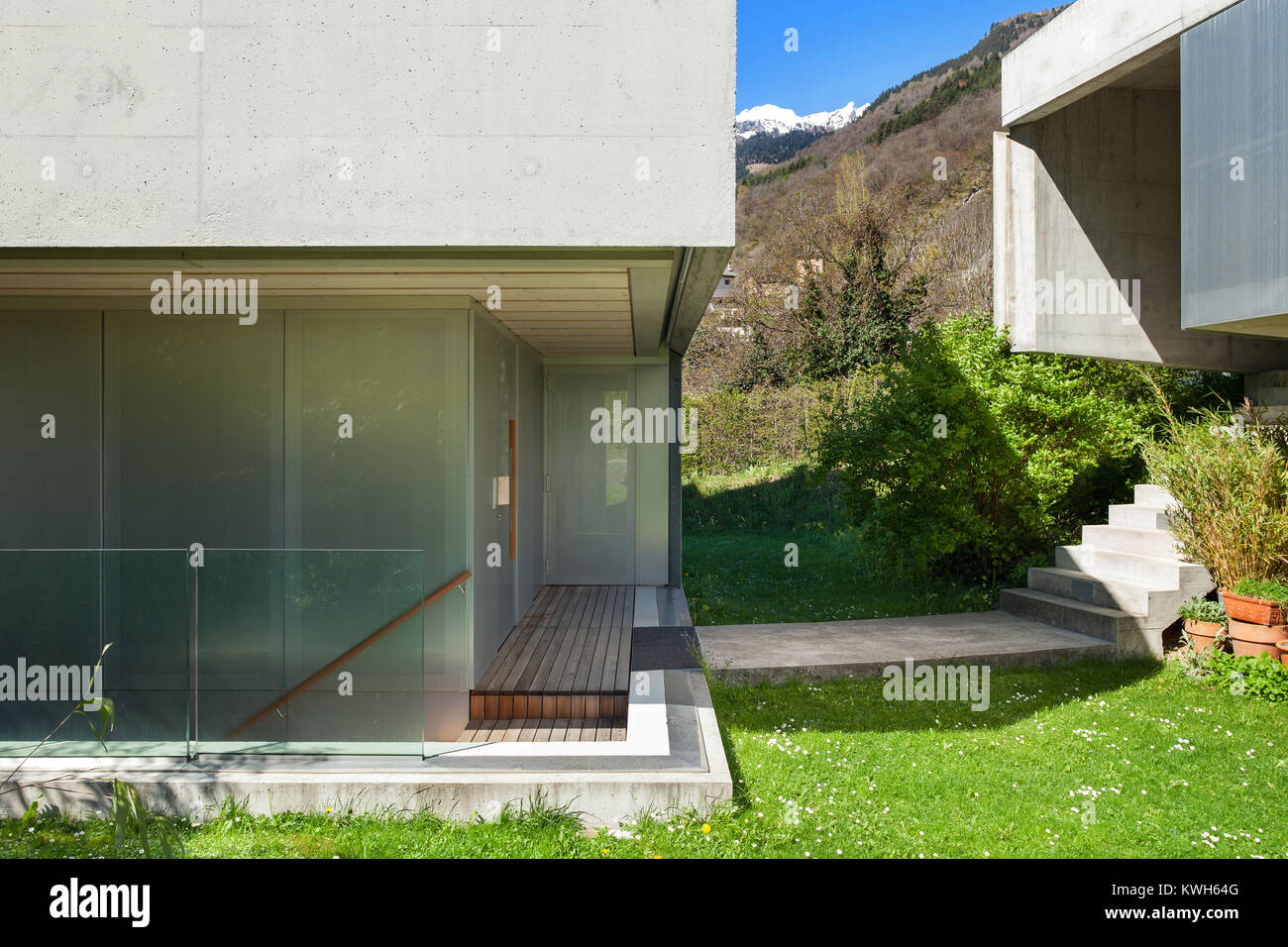 Architecture modern design, concrete house view from the garden Stock ...