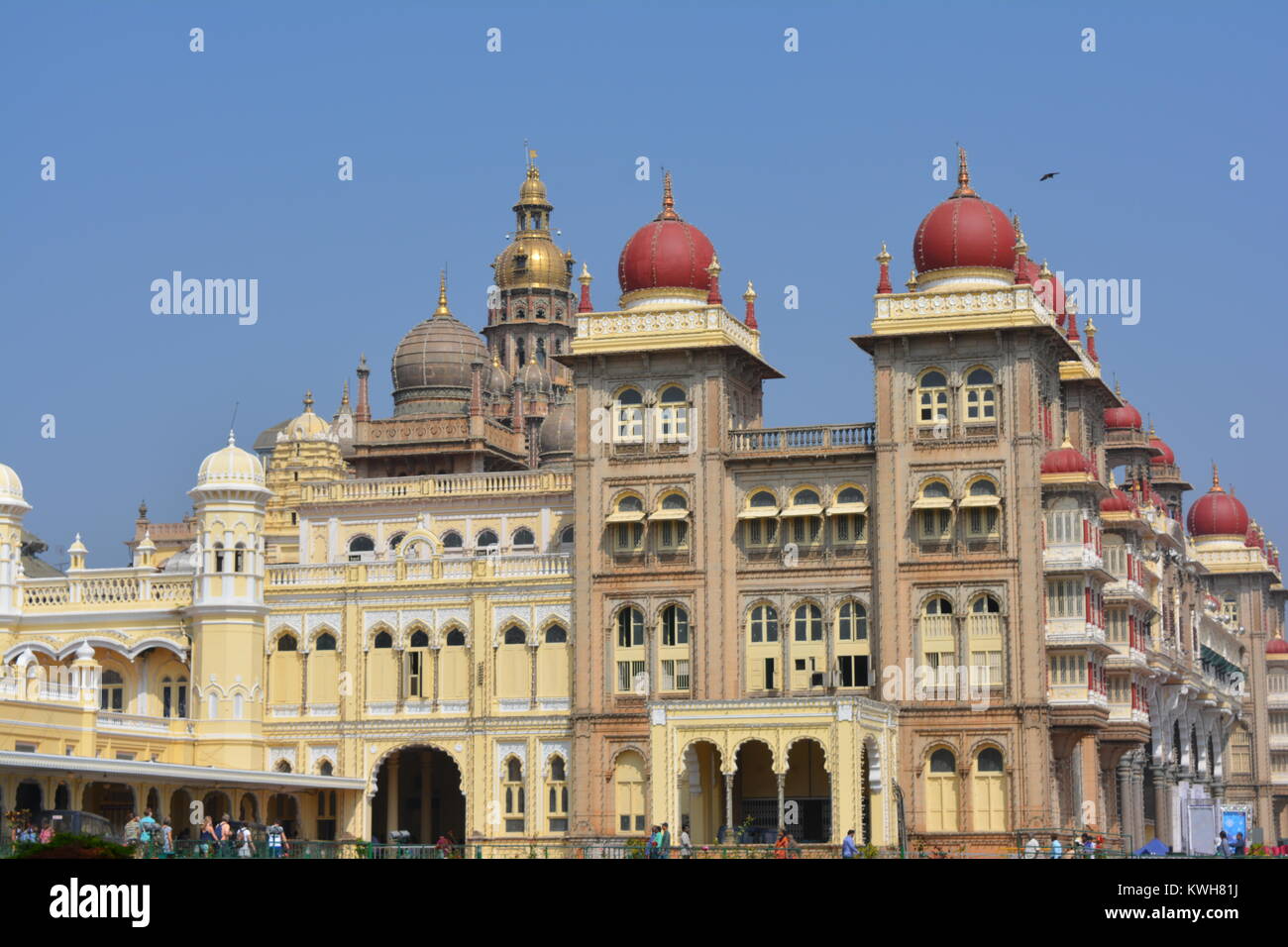 Mysuru palace hi-res stock photography and images - Alamy