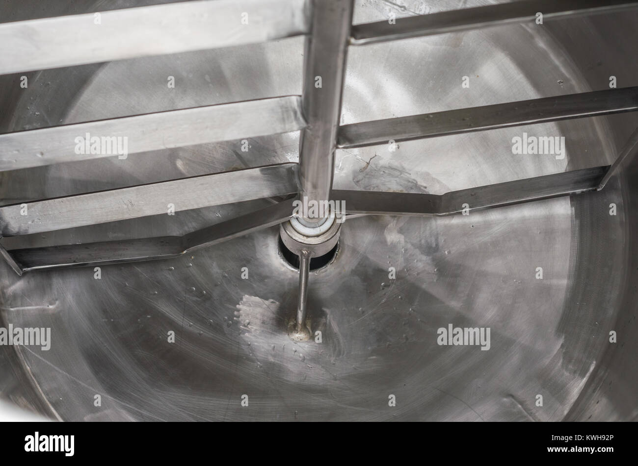 Industrial equipment for the production of food, mixer of liquids in ...