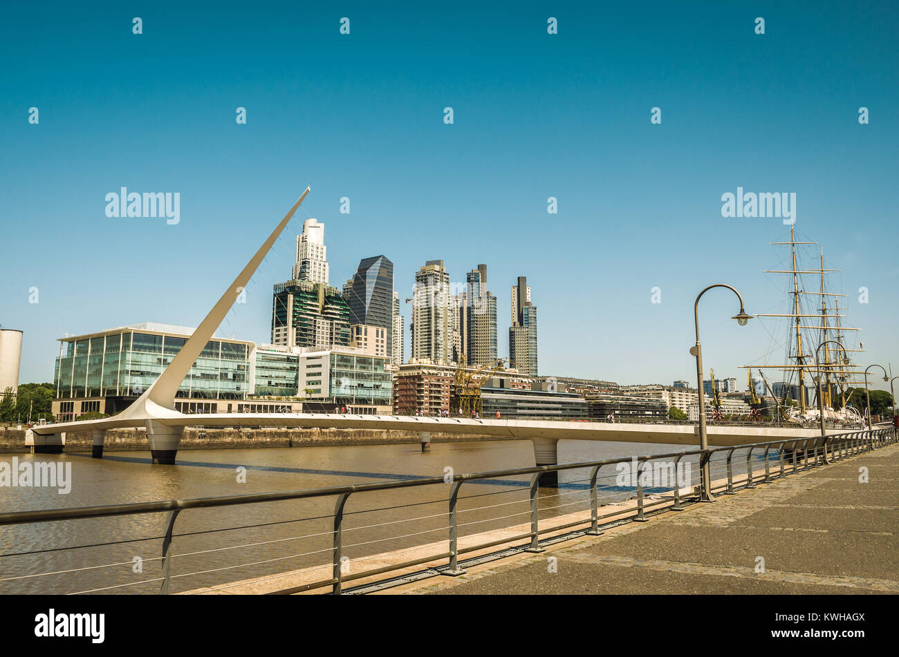 Puente de la Mujer (Womens Bridge), is a rotating footbridge for Dock 3 ...