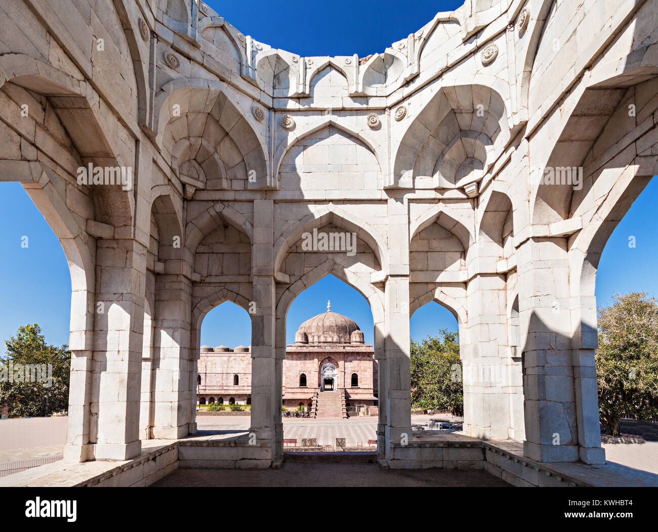 Ashrafi Mahal and Jama Masjid Mosque in Mandu, Madhya Pradesh, India ...