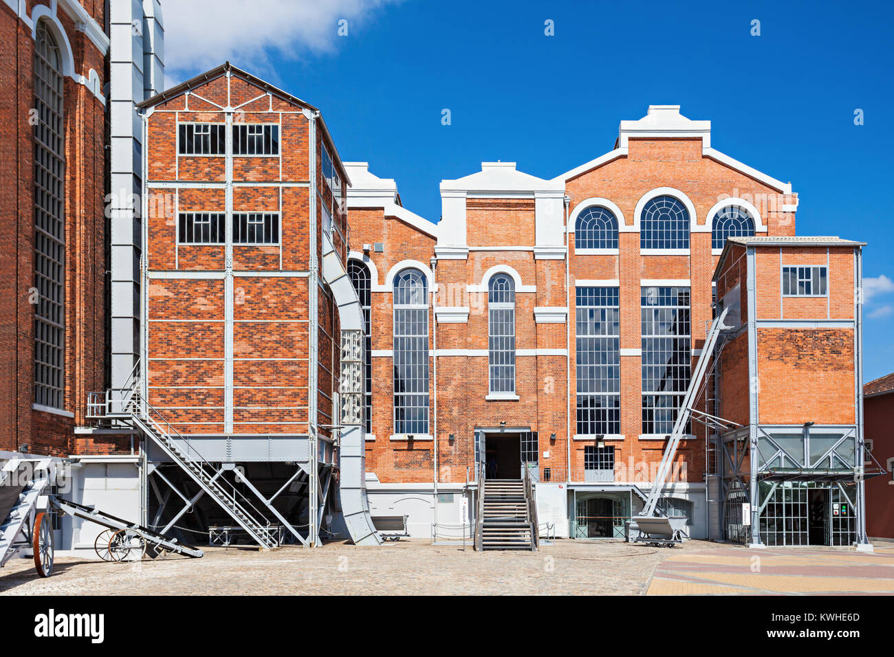 The Electricity Museum is a centre that presents the evolution of ...