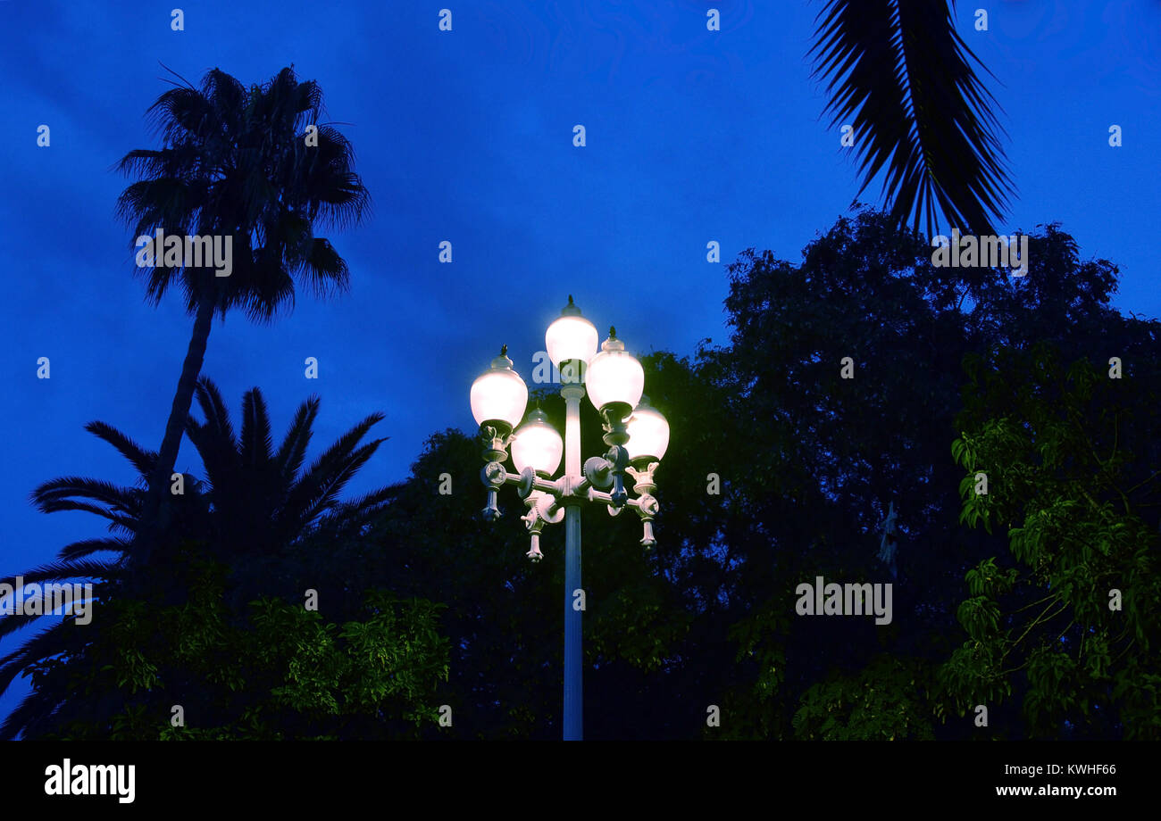 Ornamental street lights hi-res stock photography and images - Alamy