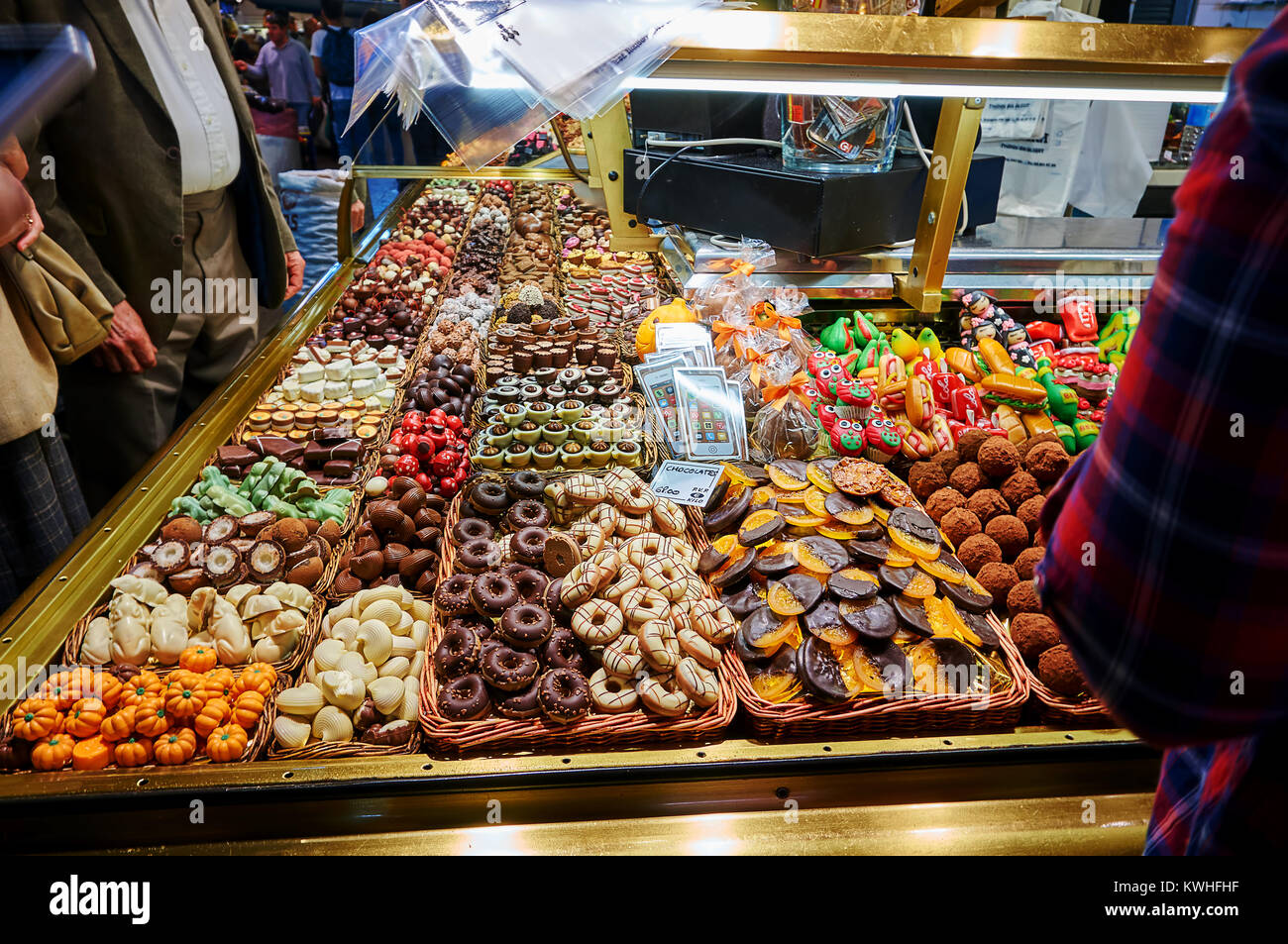 Food stall chocolate nuts hi-res stock photography and images - Alamy