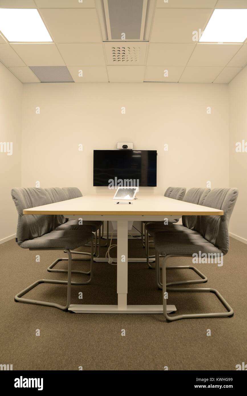 Empty conference room with table and chairs Stock Photo - Alamy