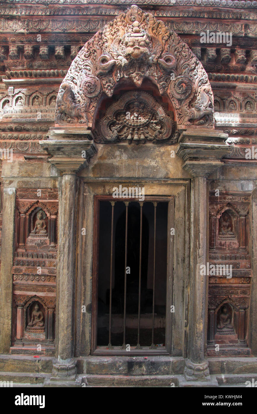 Mahabuddha temple hi-res stock photography and images - Alamy