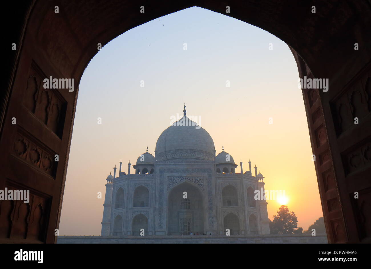 Iconic architecture Taj Mahal pillar Agra India Stock Photo - Alamy