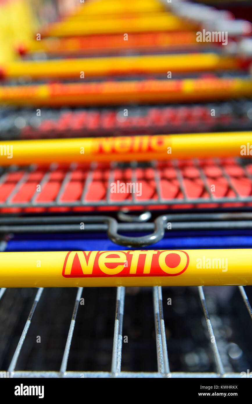 Net discounter hi-res stock photography and images - Alamy