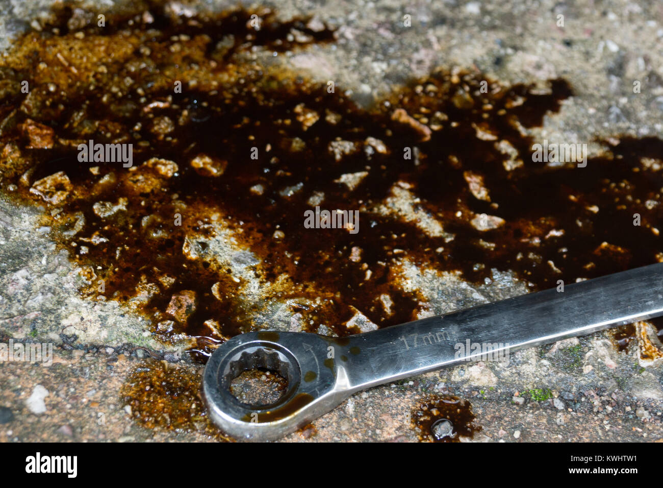 An oily puddle hi-res stock photography and images - Alamy