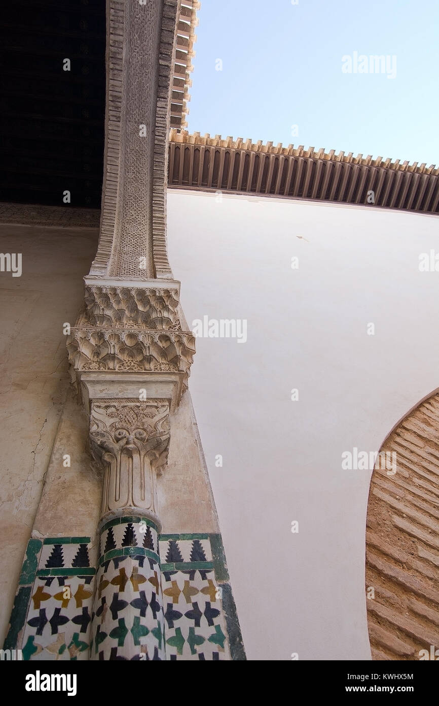 Alhambra islamic moorish palace architecture mosaic details in Granada ...