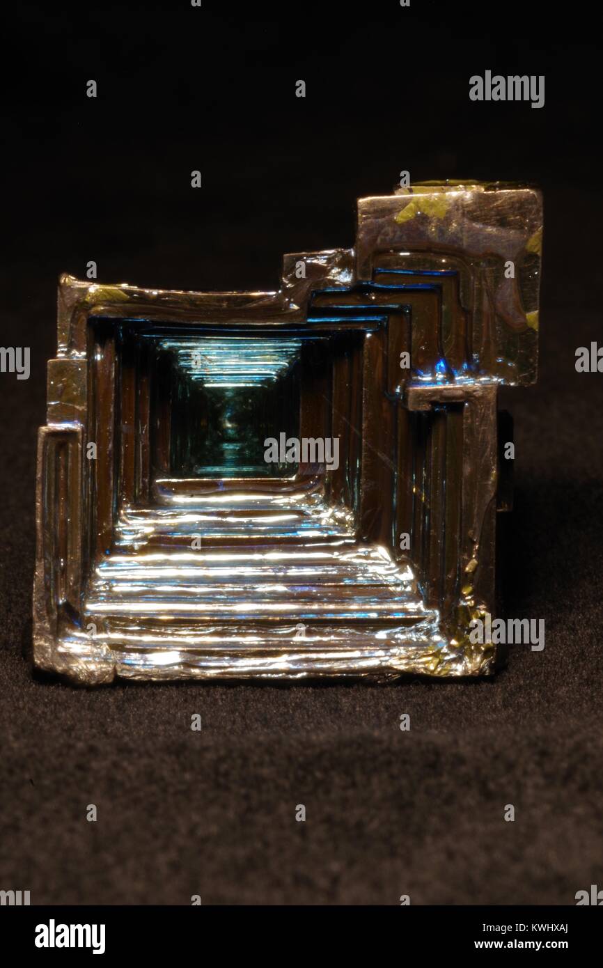 Aztech temple shape hi-res stock photography and images - Alamy