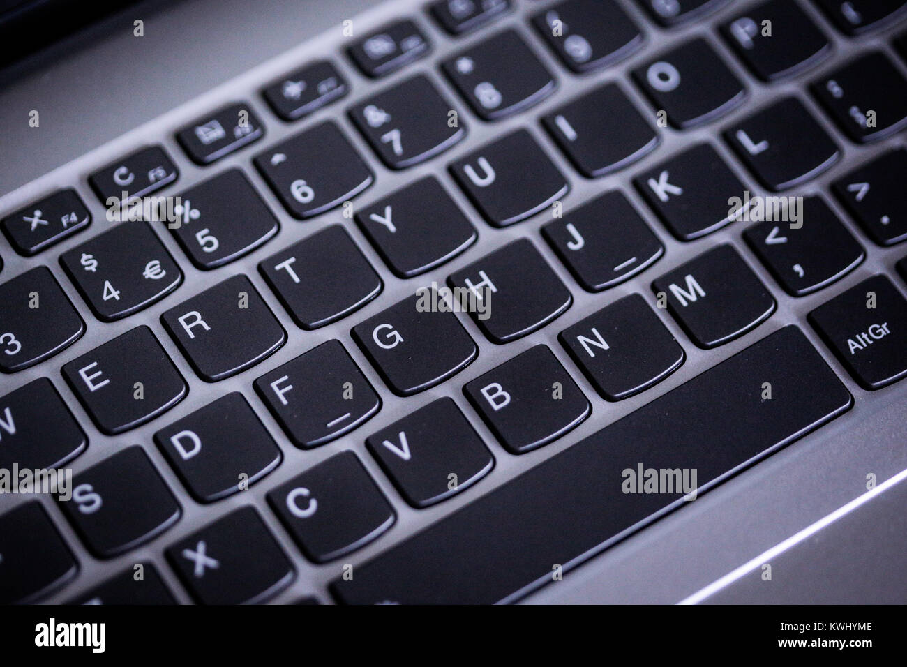 Computer notebook keyboard credit hi-res stock photography and images ...