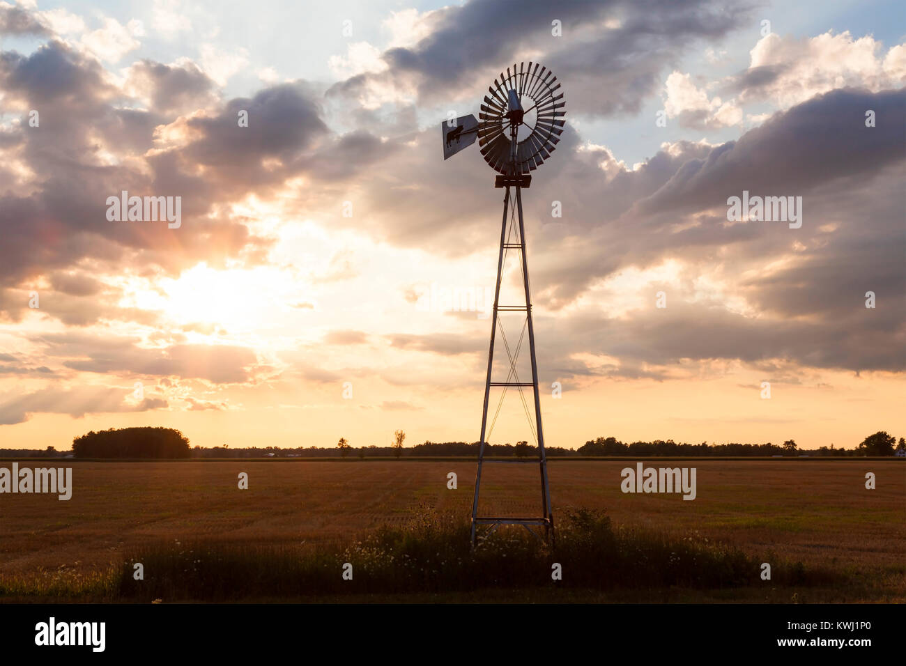 Antique windmill hi-res stock photography and images - Alamy