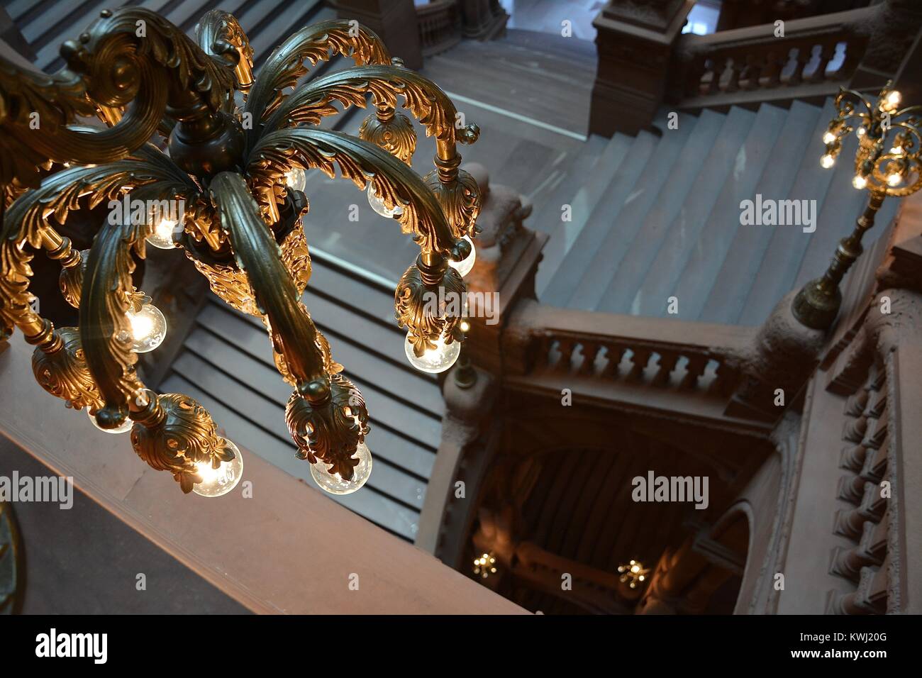 The beautiful and iconic Million Dollar staircase in the New York State ...