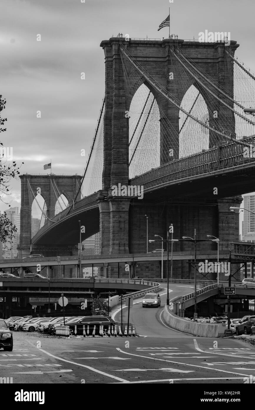 Cloudy brooklyn view hi-res stock photography and images - Alamy