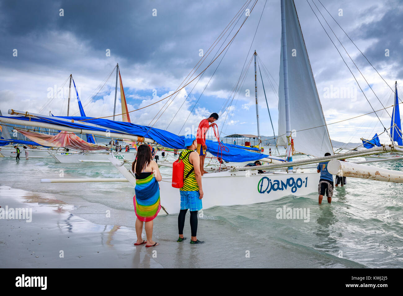 Crowded boracay hi-res stock photography and images - Alamy