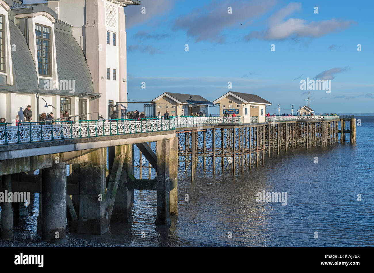 Penarth pier hi-res stock photography and images - Alamy