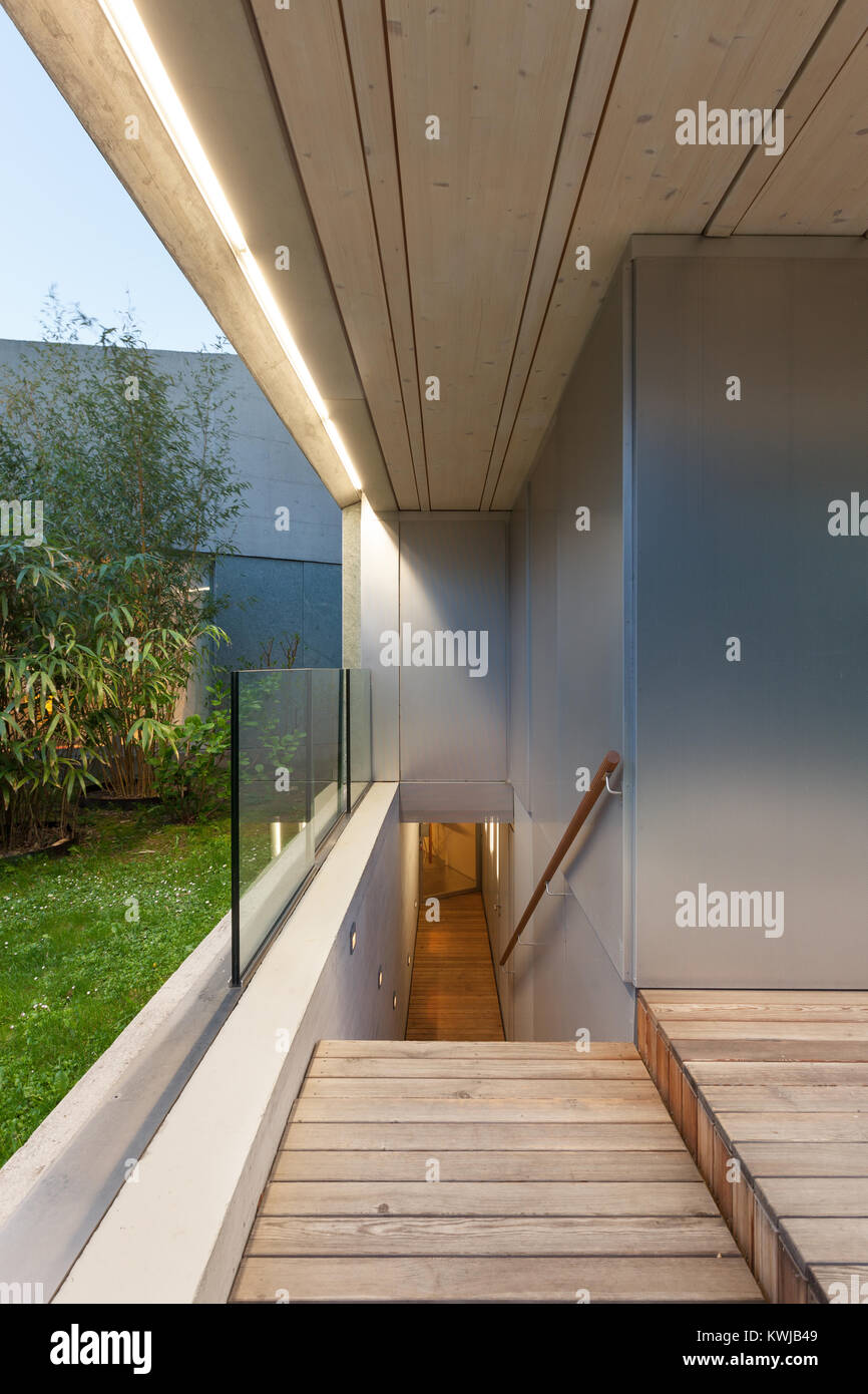 Architecture, external passage of a modern house Stock Photo - Alamy