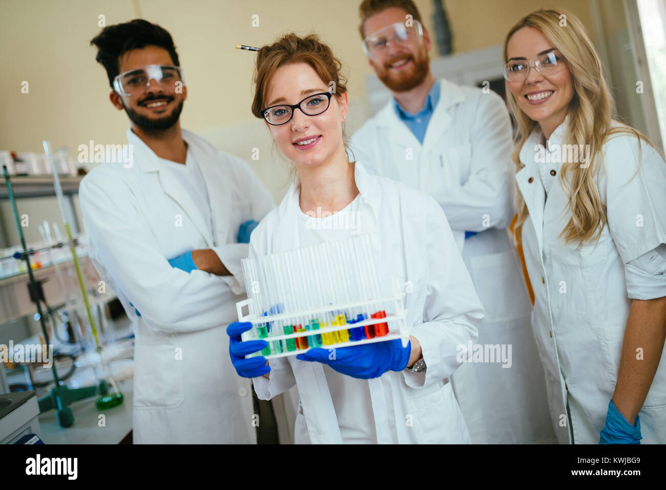 Scientist working at the laboratory Stock Photo - Alamy