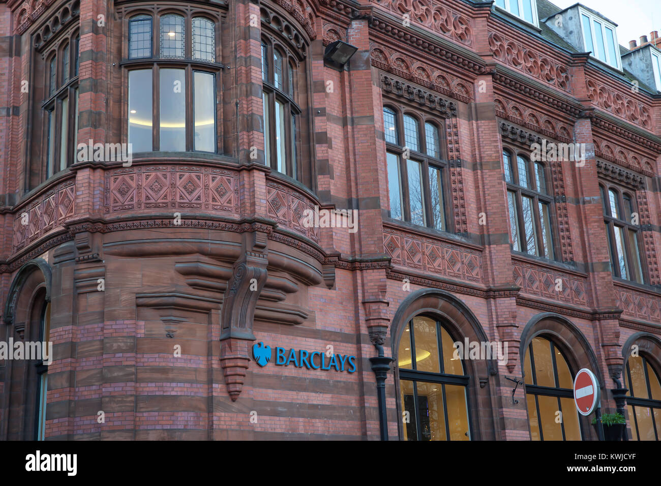 Barclays bank in historic building hi-res stock photography and images ...
