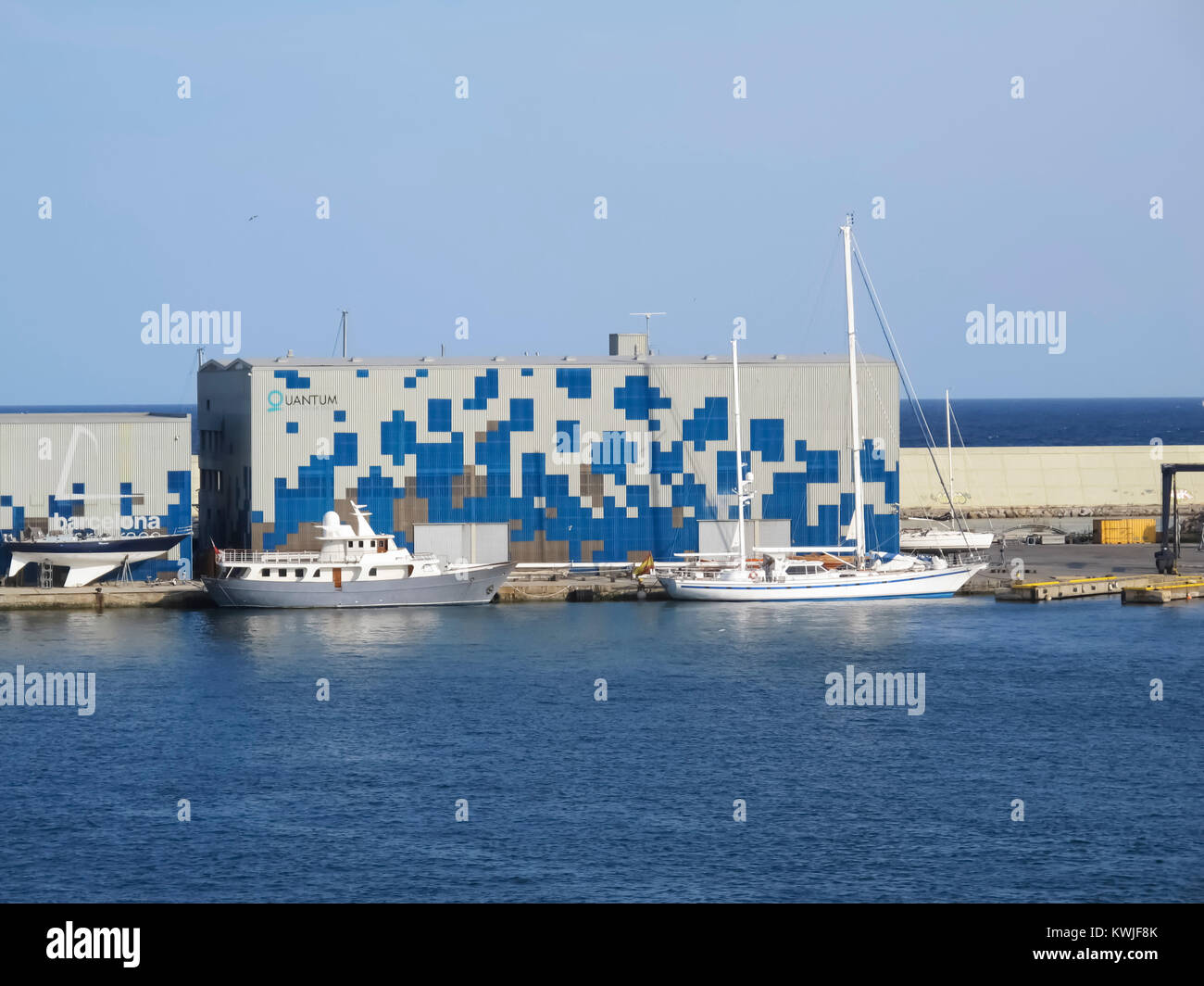 Quantum sails hi-res stock photography and images - Alamy