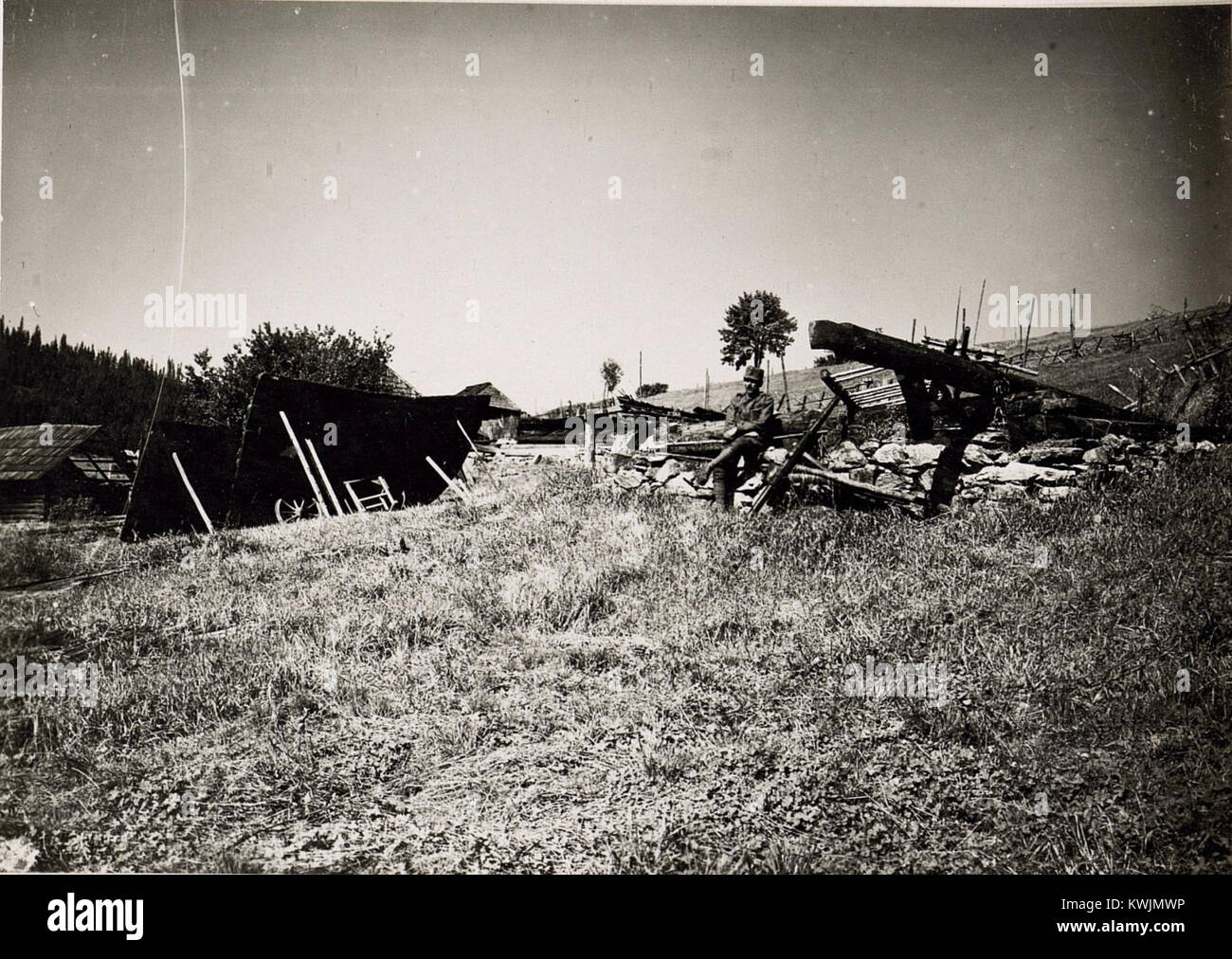 Destroyed collapse catastrophe collapsed hi-res stock photography and ...