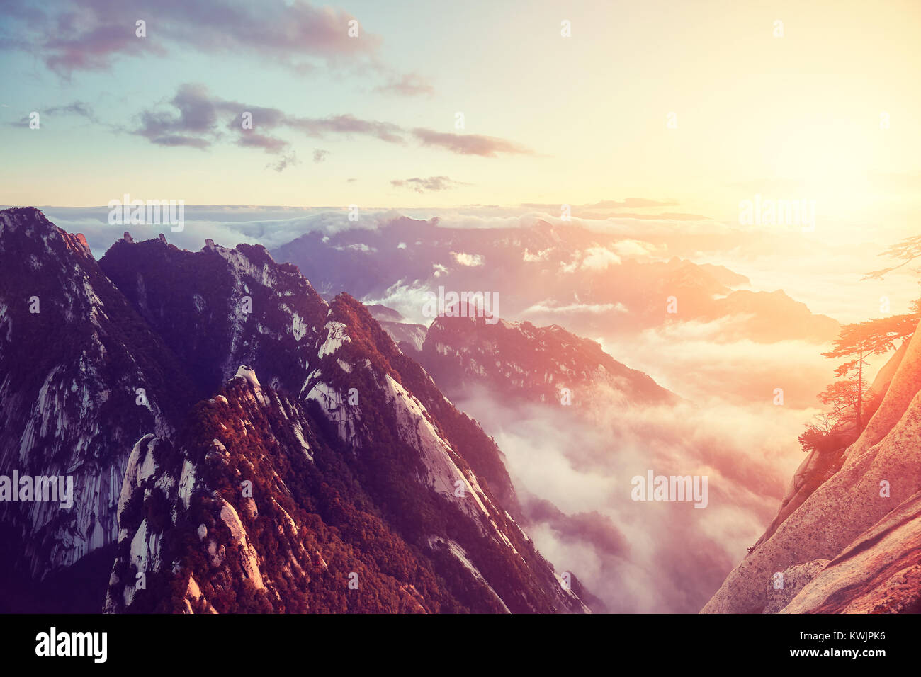 Chinese sunset hi-res stock photography and images - Alamy