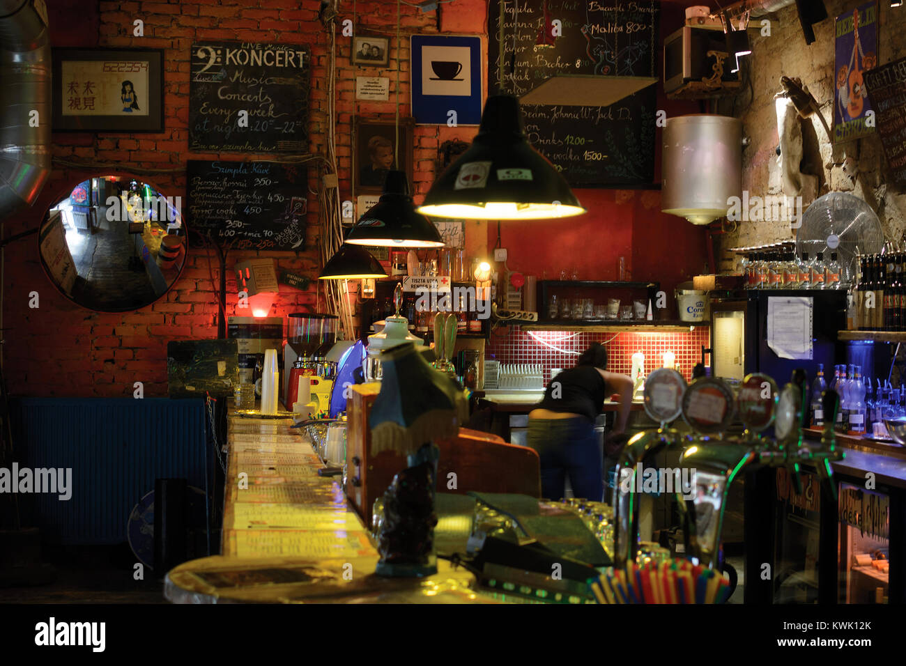 Ruin bar counter Stock Photo - Alamy