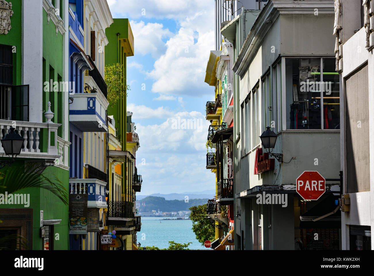 Old san juan buildings puerto rico hi-res stock photography and images ...