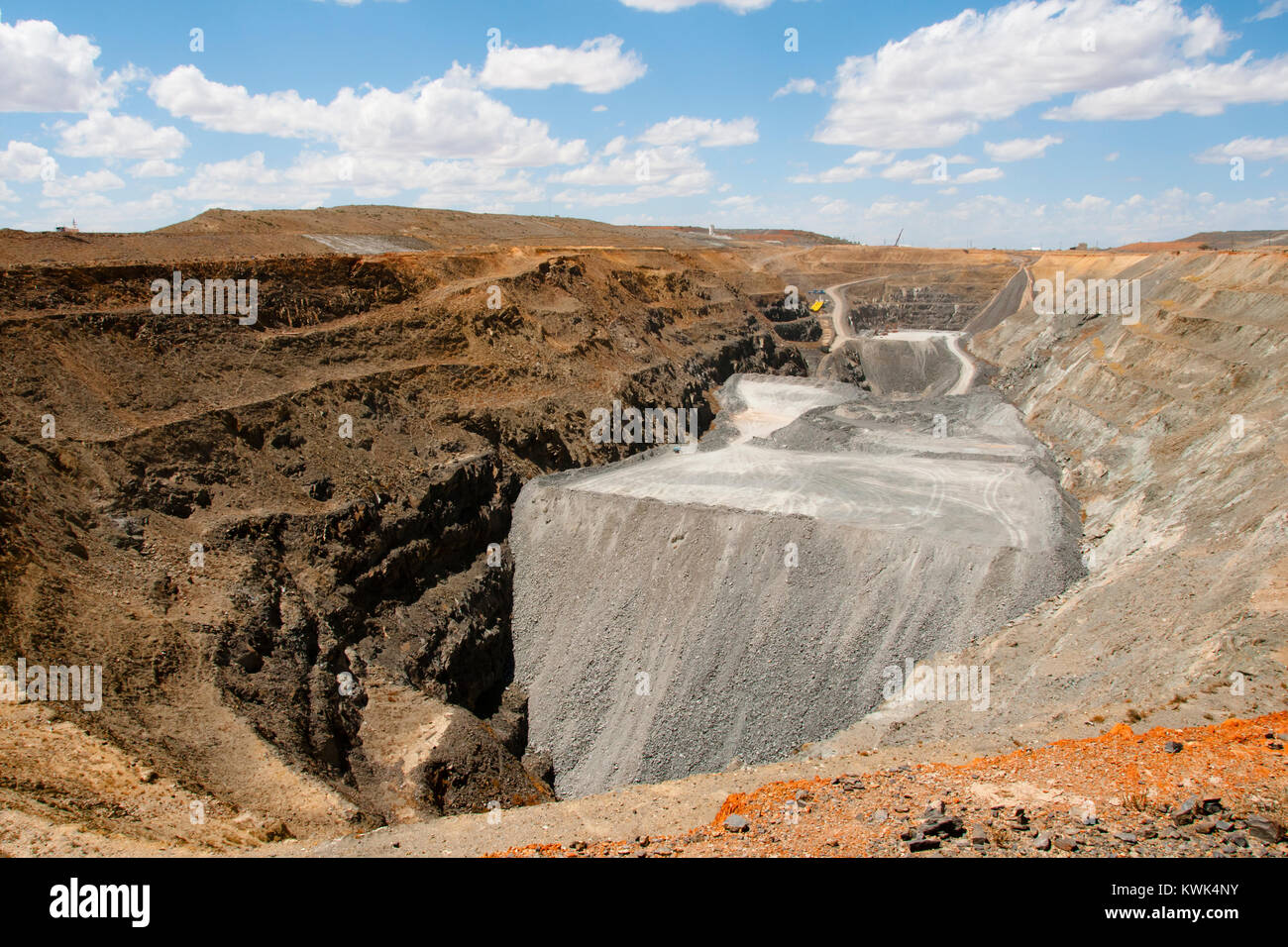 Open mining pit hi-res stock photography and images - Alamy